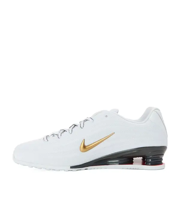 Nike Lace Up Sneakers - No