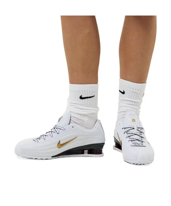Nike Lace Up Sneakers - No