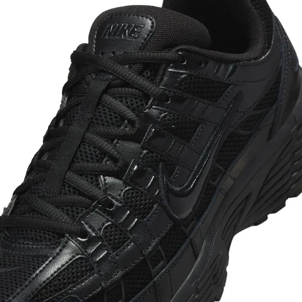 Nike Simple Sports Shoes - Black