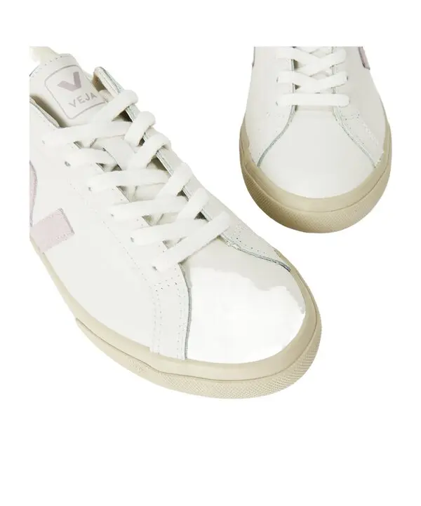 VEJA Minimalist Low-top Sneakers With Suede Detailing