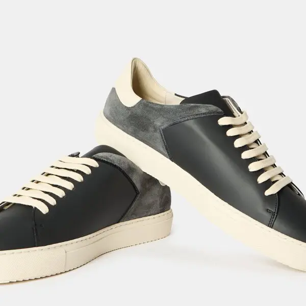 Axel Arigato Simple And Elegant Sneakers