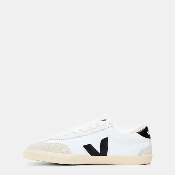 VEJA Simple Blackandwhite Shoes