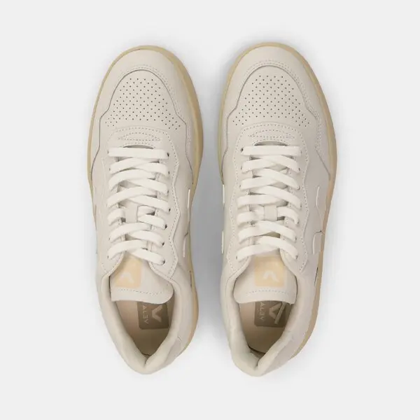 VEJA Simple Casual Shoes