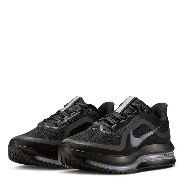 Nike Solid Color Sneakers
