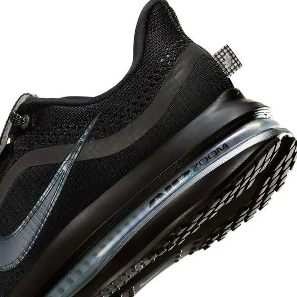 Nike Solid Color Sneakers