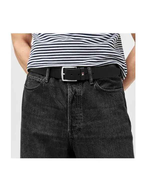 Tommy Hilfiger Leather Pinbuckle Belt