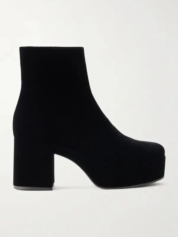 GIANVITO ROSSI Sally Velvet Ankle Boots - Black