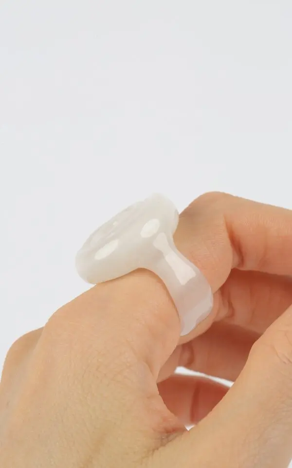 KEANE Spiral Shell Ring - Off-white