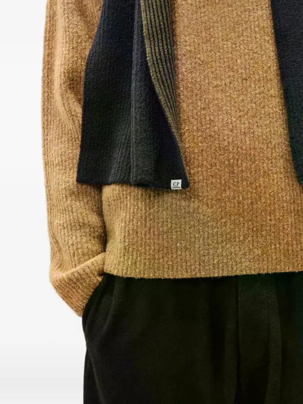 C.P. COMPANY Ribbed Logo-patch Scarf