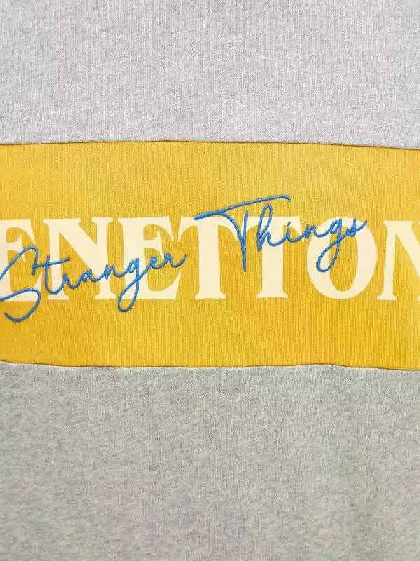 BENETTON X Stranger Things Color-blocked Sweatshirt