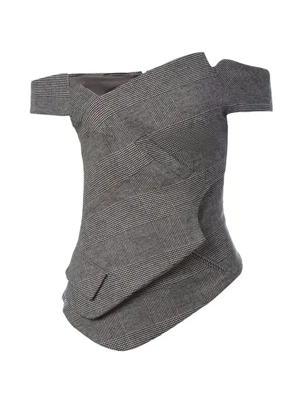 Monse Deconstructed Asymmetric Top