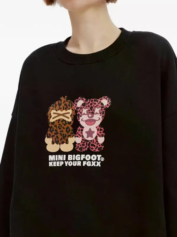 FINGERCROXX Graphic Print Sweatshirt