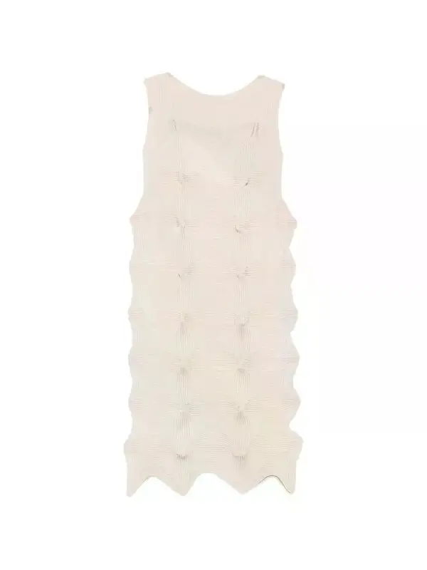 Issey Miyake Textured Pleated Dress - Neutrals