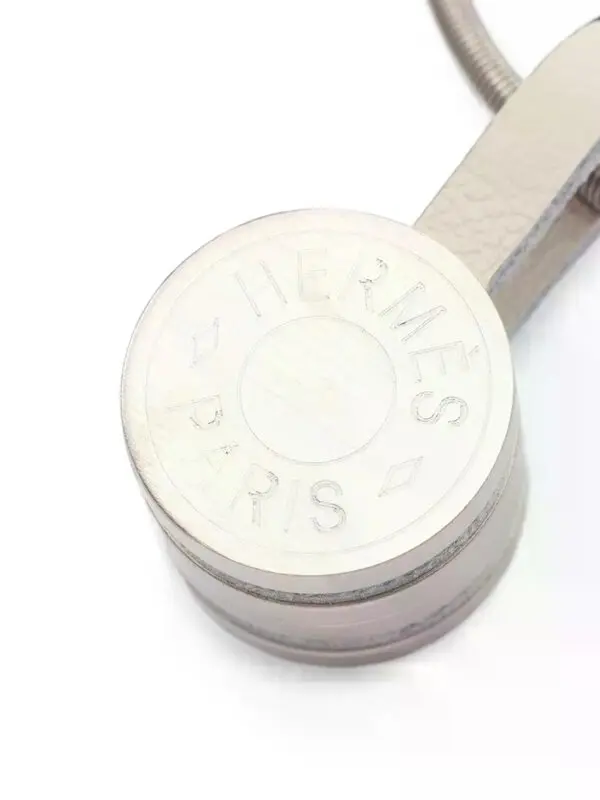 Hermès Tone Textured Wire Loop Magnet Accessories