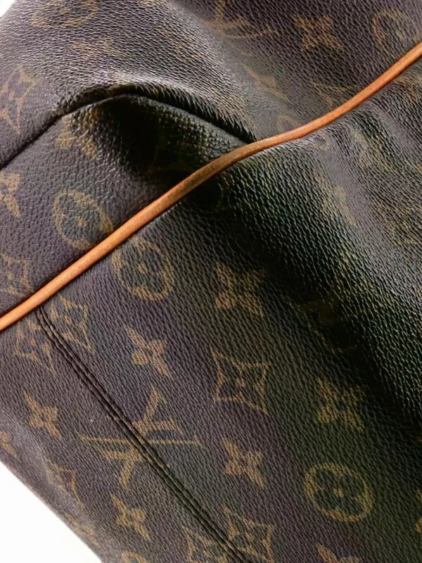 LOUIS VUITTON Monogram Canvas Mm Shoulder Bag
