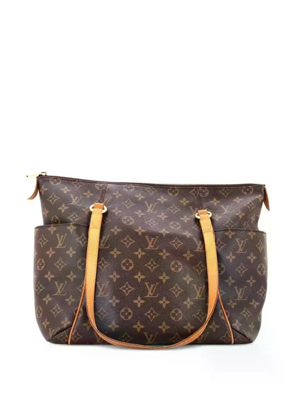 LOUIS VUITTON Monogram Canvas Mm Shoulder Bag - Brown
