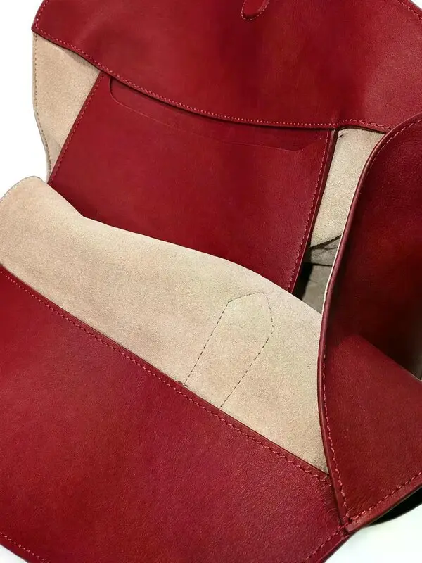 IACUCCI Logo-debossed Leather Tote Bag