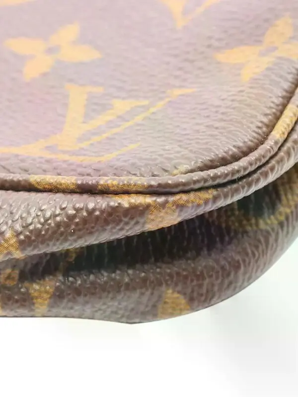 LOUIS VUITTON 2001 Monogram Pochette Accessoires Shoulder Bag