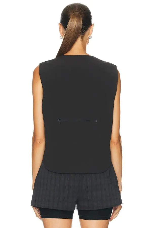 Literary Sport Sophie Vest
