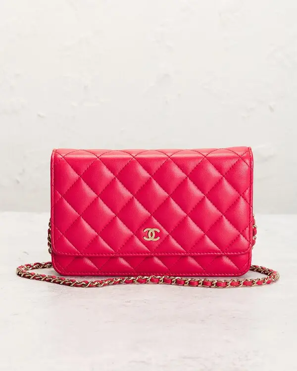 FWRD RENEW Chanel Lambskin Wallet On Chain