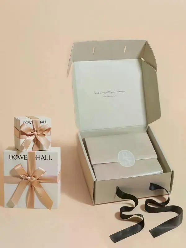 DOWER & HALL Open-circle Pearl Necklace