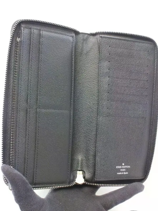 LOUIS VUITTON Monogram Eclipse Zippy Patterned Wallet