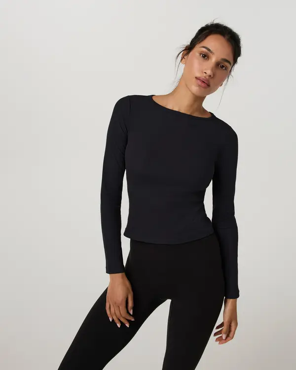 Vuori Long Sleeve Pose Subtle Scoop - Solid Black