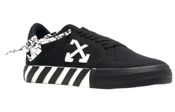 Off-White Low Vulcanized Canvas Sneaker