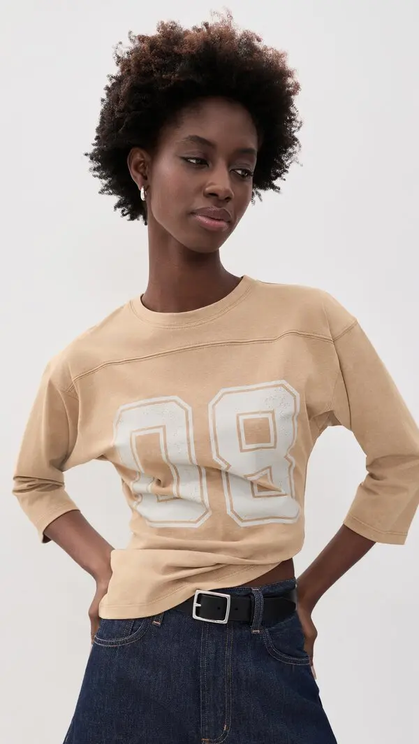 Lioness City Tee