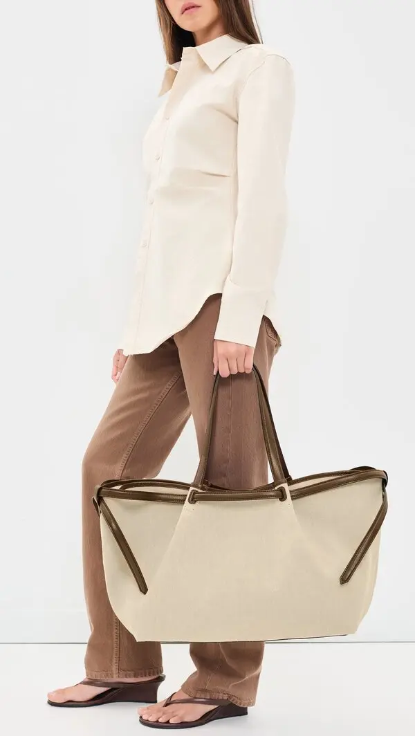 Janessa Leoné Justine Tote
