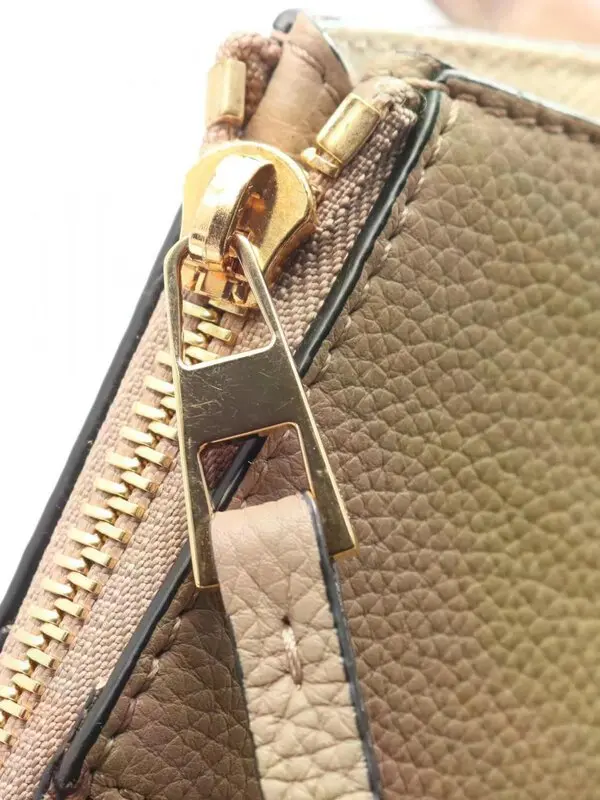 Loewe 2010s Small Hammock Handbag - Neutrals