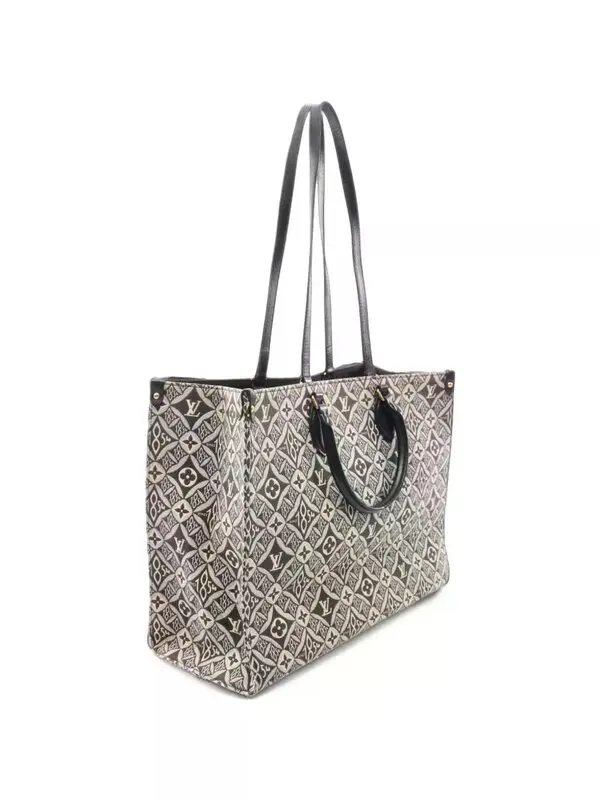 LOUIS VUITTON Tote Bag