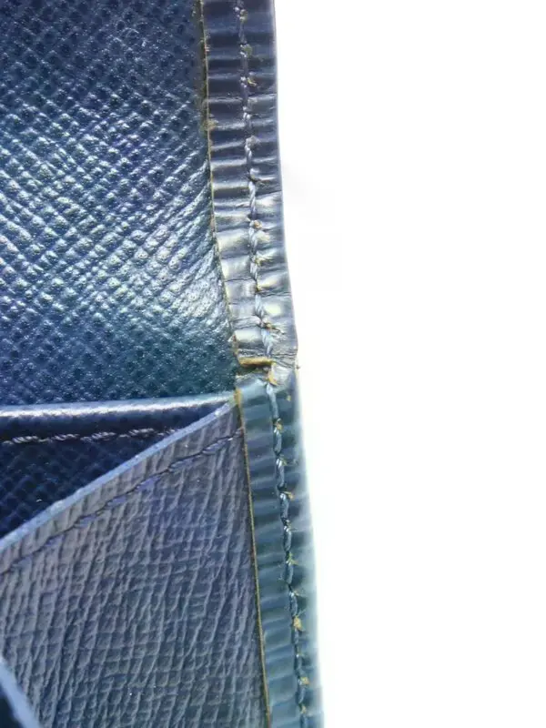 LOUIS VUITTON 2011 Portefeuil Sara Epi Leather Wallet