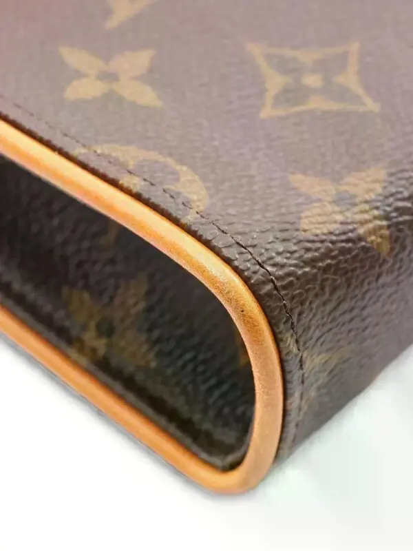 LOUIS VUITTON 2002 Pochette Florentine Monogram Belt Bag