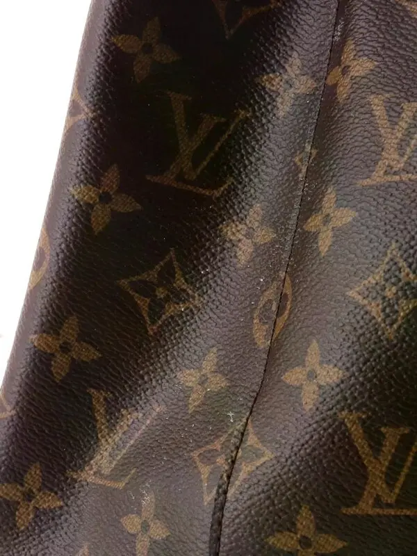 LOUIS VUITTON Monogram Canvas Neonoe Mm Bucket Bag - Brown