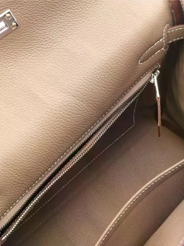 Hermès Kelly 25 Togo Handbag