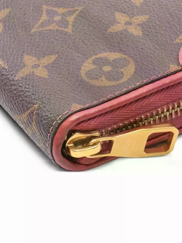 LOUIS VUITTON 2017 Monogram Retiro Zippy Wallet