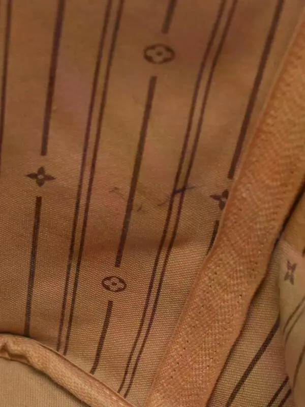 LOUIS VUITTON 2008 Mm Monogram Neverfull Tote Bag