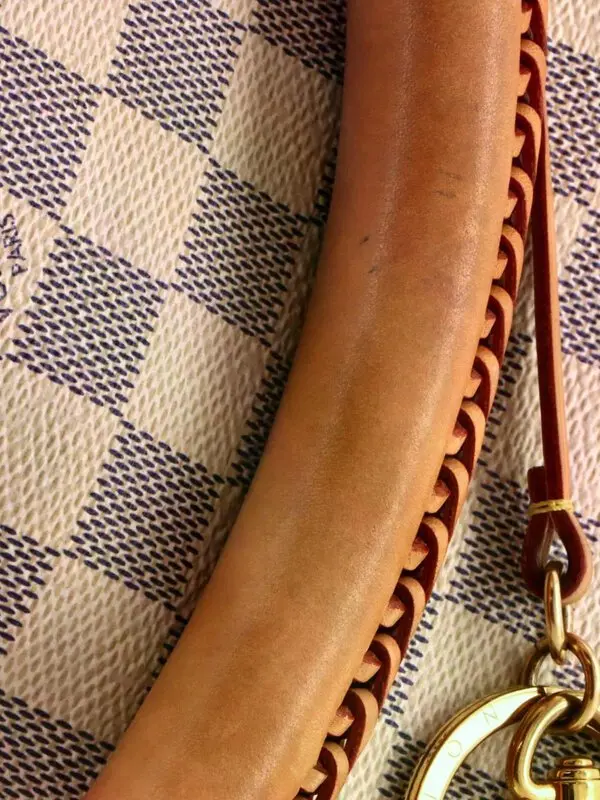 LOUIS VUITTON Artsy Damier Gm Hobo Bag - White