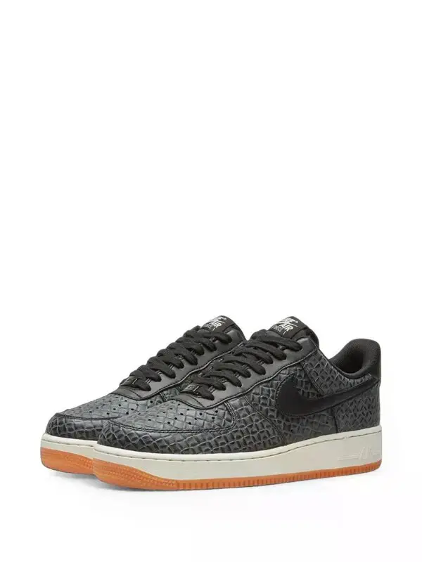 Nike Force 1 Sneakers