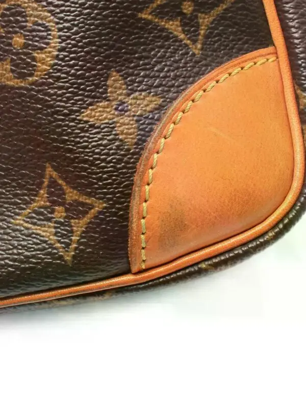 LOUIS VUITTON Nil Monogram Shoulder Bag