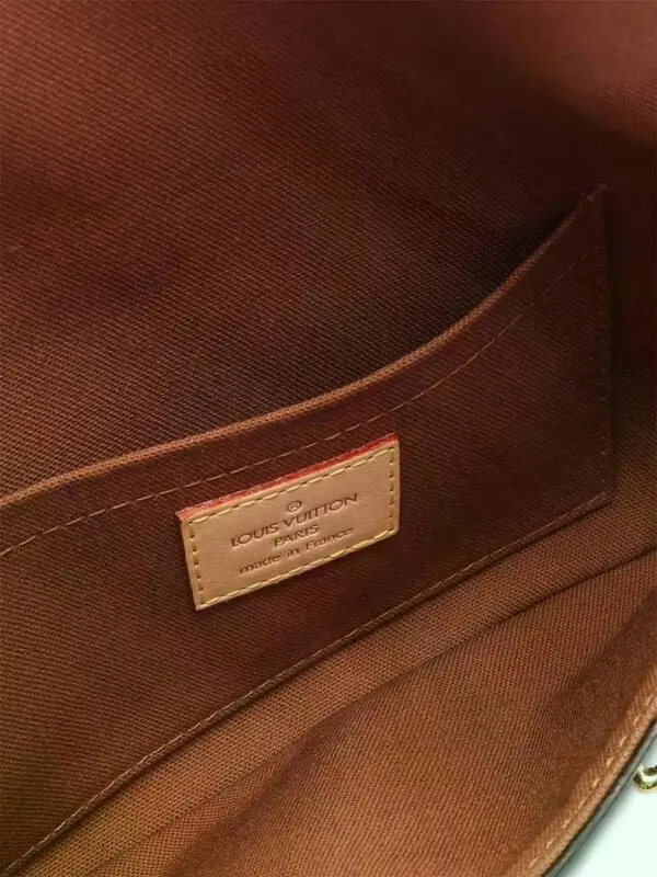 LOUIS VUITTON 2005 Monogram Pochette Murrell Belt Bag