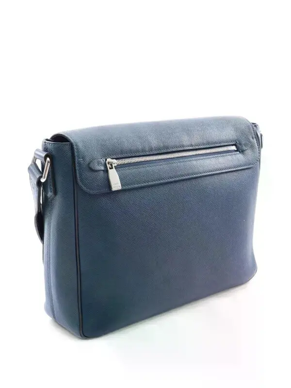 LOUIS VUITTON 2016 Mm Roman Taiga Leather Shoulder Bag