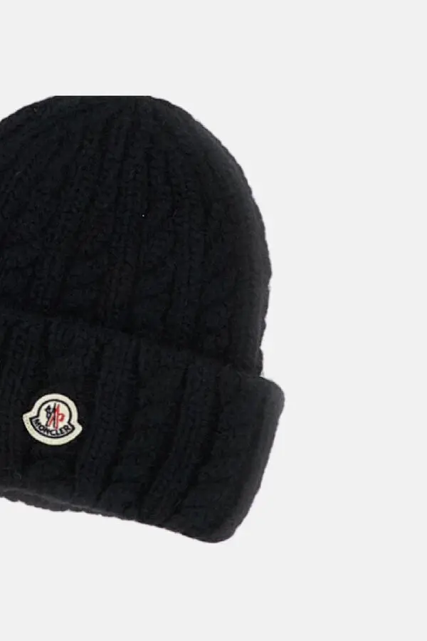 Moncler Chunky Knit Beanie - Nero