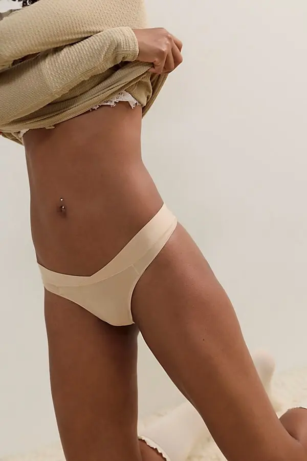 UNDERDAYS The Everyday Thong - Sand