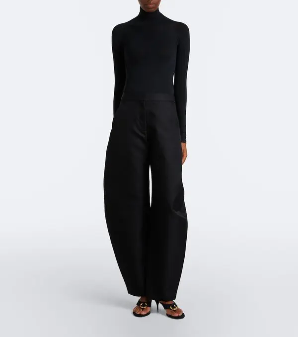 Alaïa Infra Suede Thong Sandals