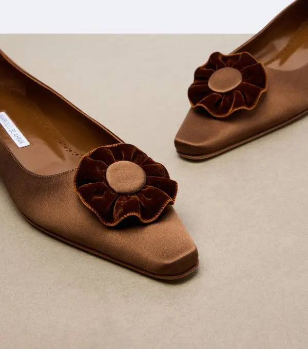 Manolo Blahnik Fortanflat Satin Ballet Flats - Brown