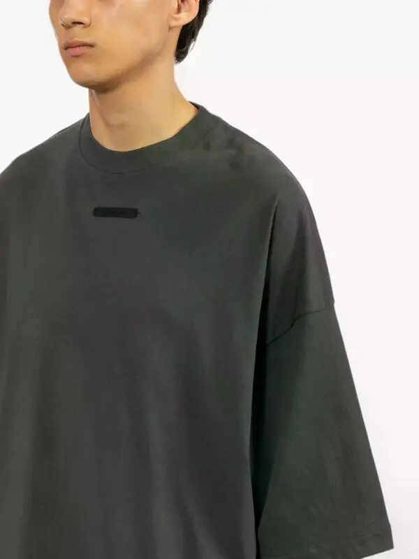 ESSENTIALS Logo-patch T-shirt