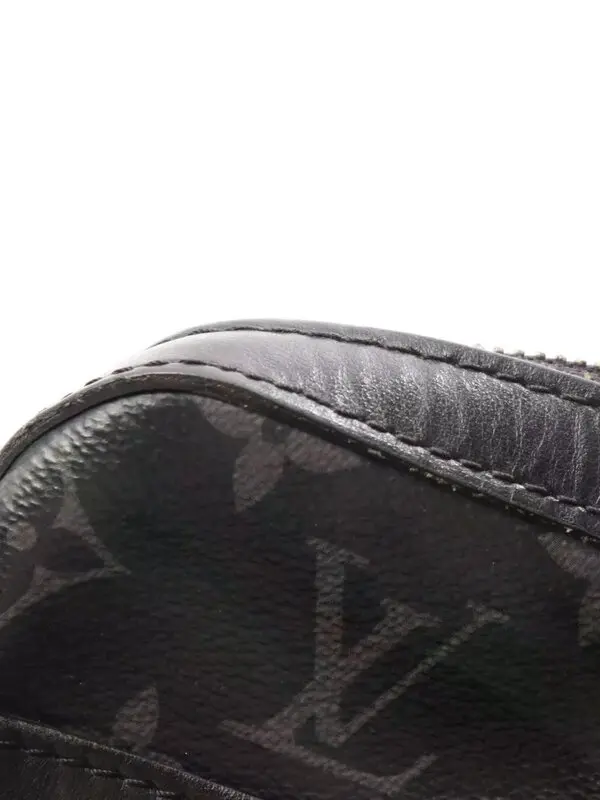 LOUIS VUITTON Trio Monogram Eclipse Messenger Bag - Black