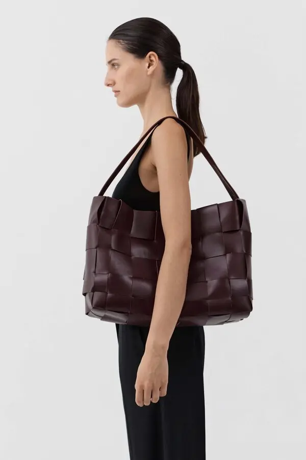 ST. AGNI Woven Large Tote - Plum